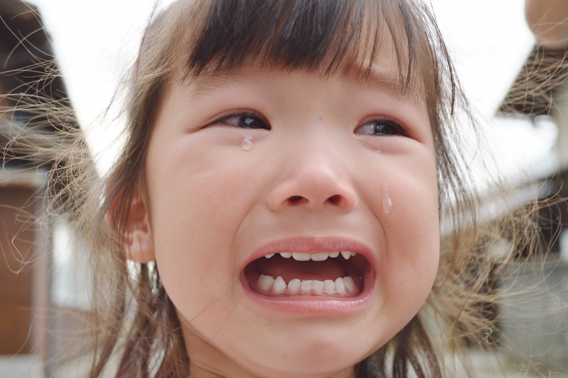 子どもが泣いて帰ってきたら、励ますよりも〇〇〇〇! ママハピ 教育・はたらく・育児からママをハッピーに